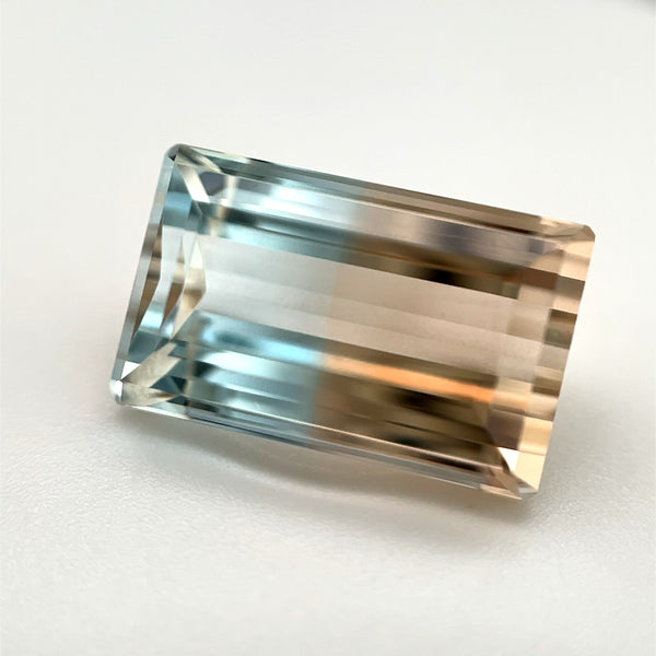 Bi-Color Topaz - Ukraine - Gem Dragon Auctions