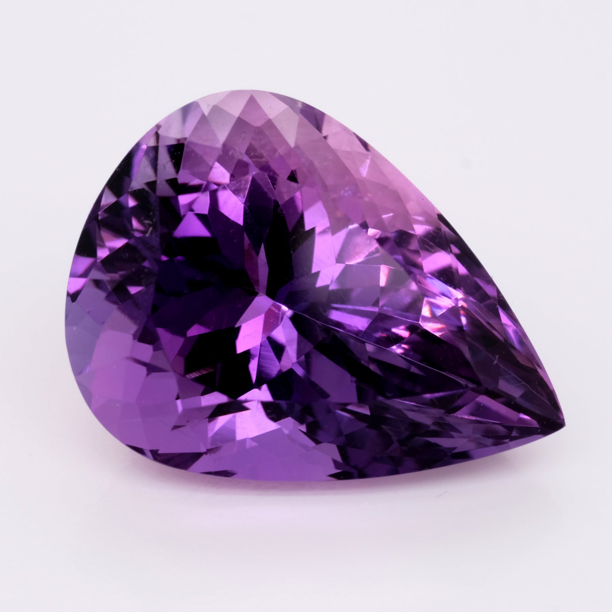 About Us - Gem Dragon Auctions